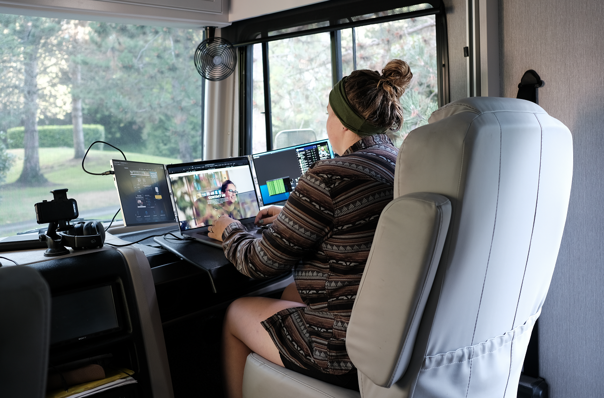 Ultra-Thin Bezel External Monitors: Elevate Your Workstation Experience ...