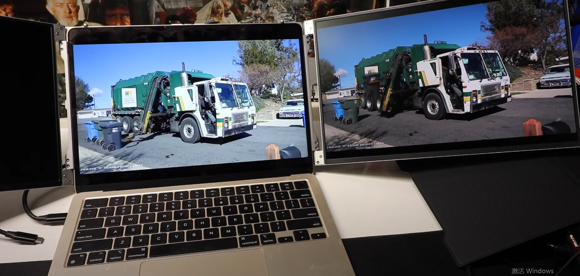 The Triple Screen Laptop: Your Ultimate Productivity Partner – Llimink