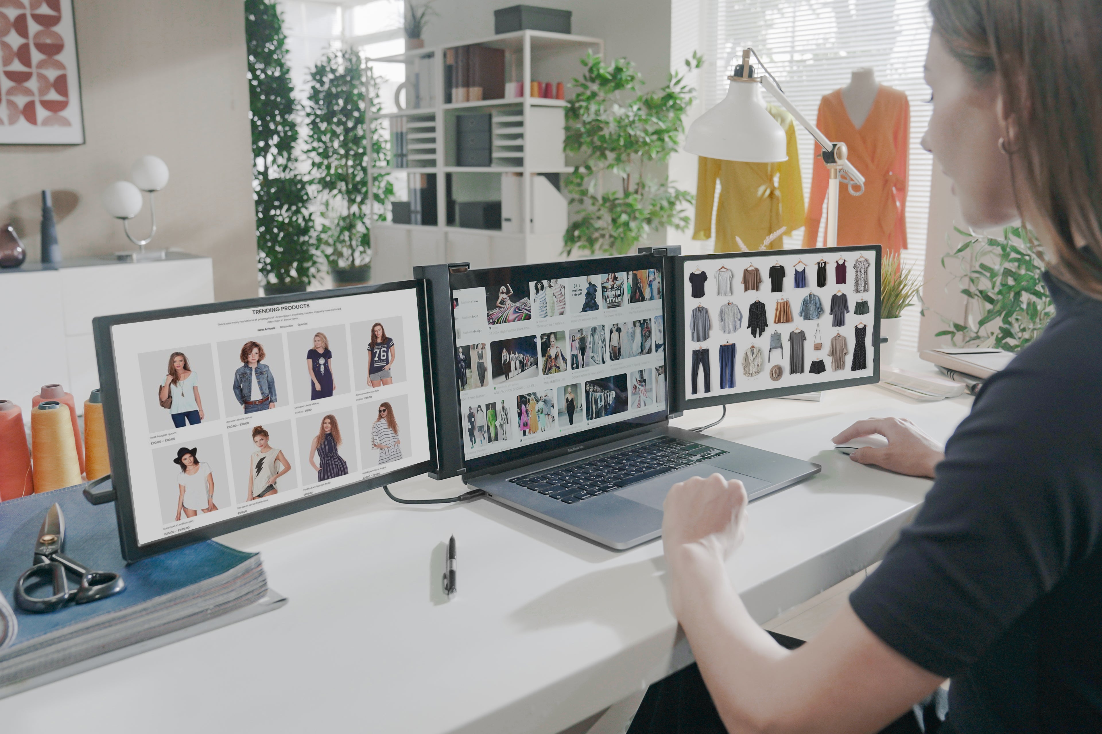 Discover Llimink Triple Monitors