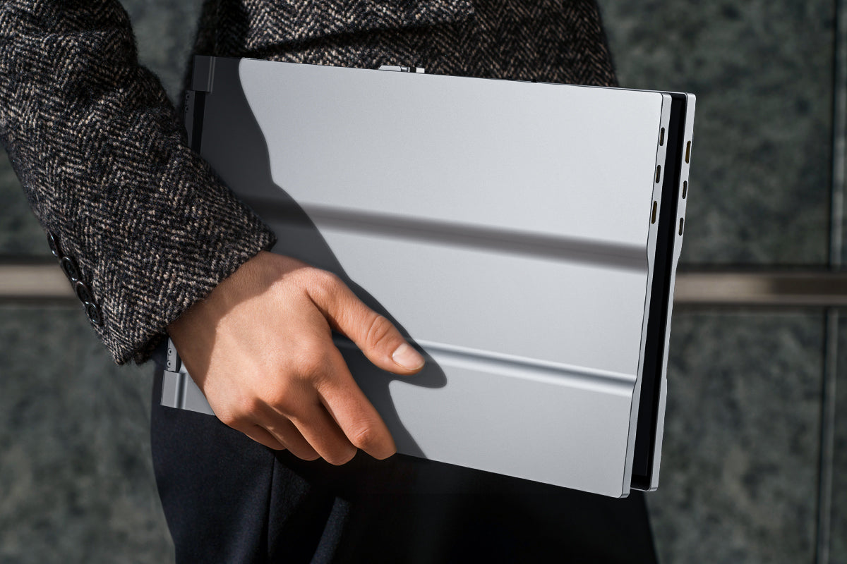 Enhance Your Travel Experience with Portable Screen Extenders | Llimink