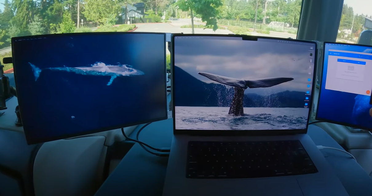 Llimink Extended Laptop Display: Boosting Engineers' Productivity